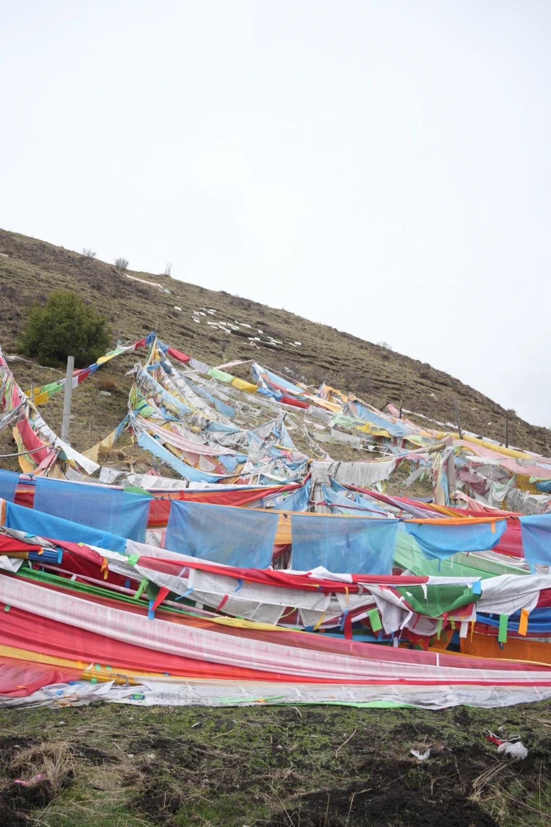 Tibetan Sky Burial: A Sacred Journey from Earth to Sky – KnowleSphere